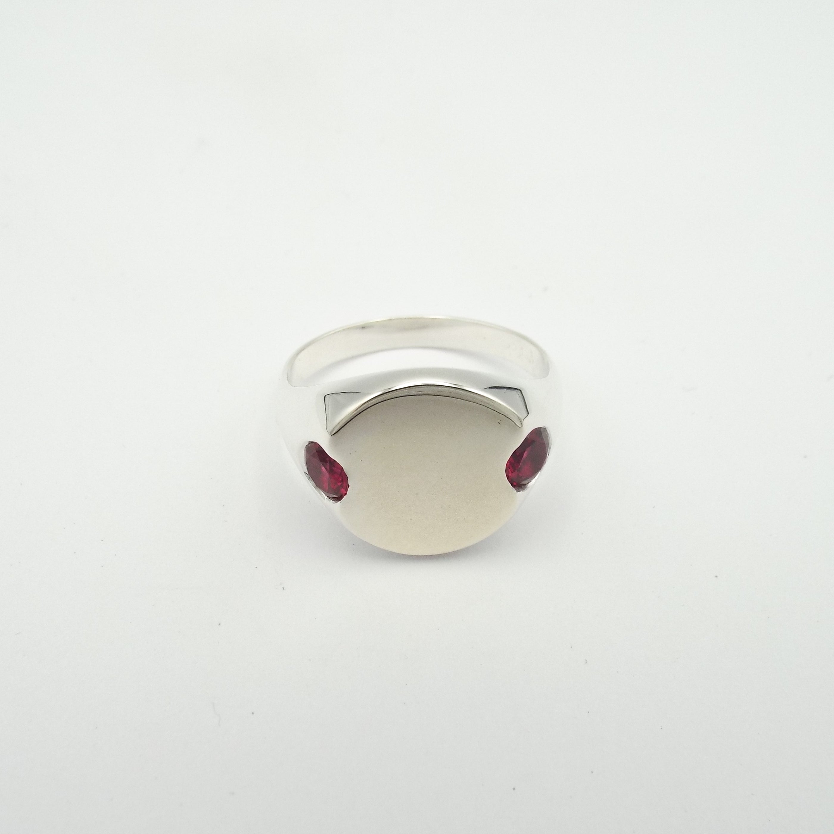 Ruby Eclipse Signet – ATR